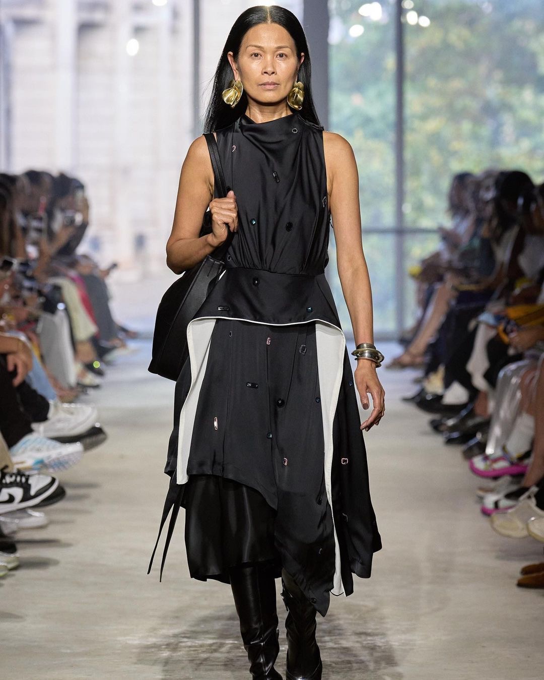 Win Liu - Artists - Lizbell Agency