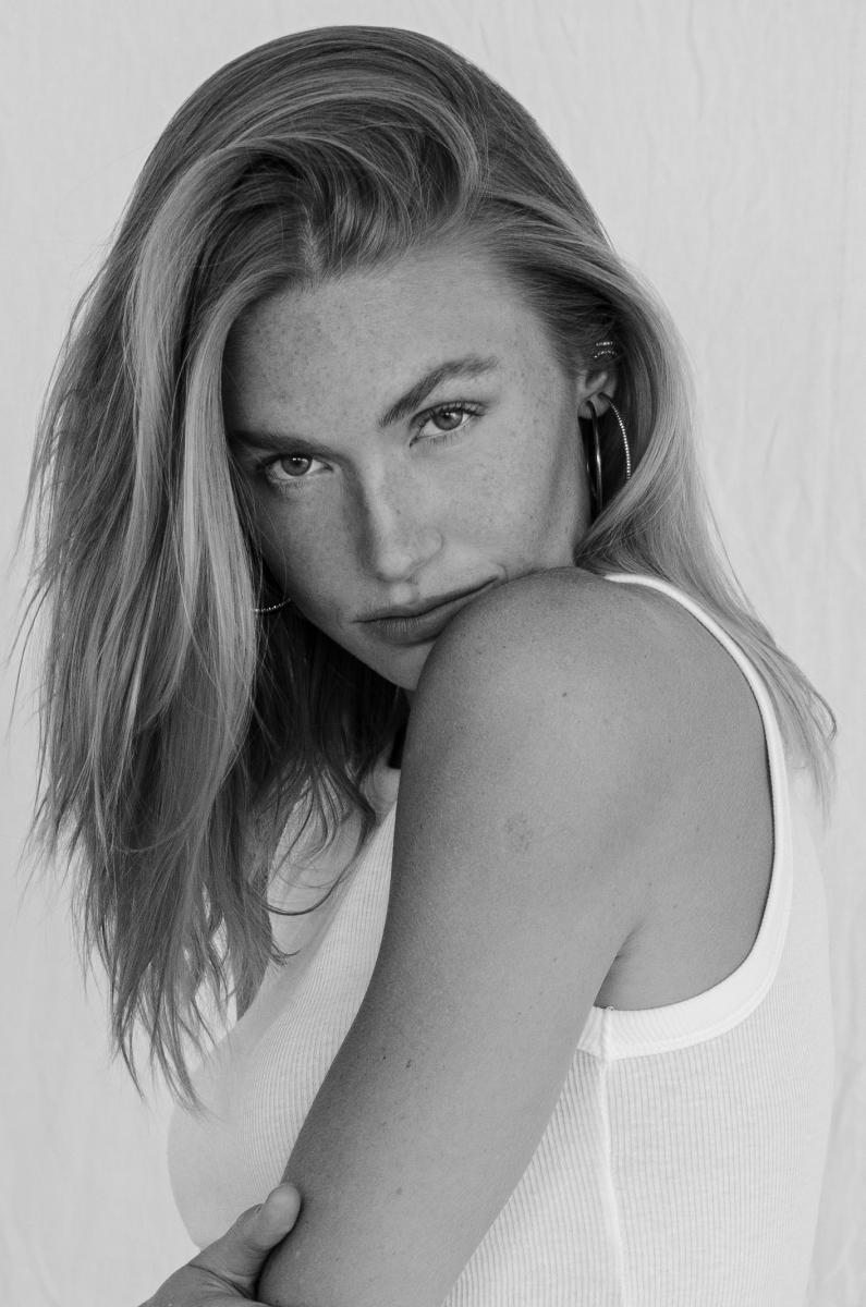 Jess Adamson - Models - Lizbell Agency