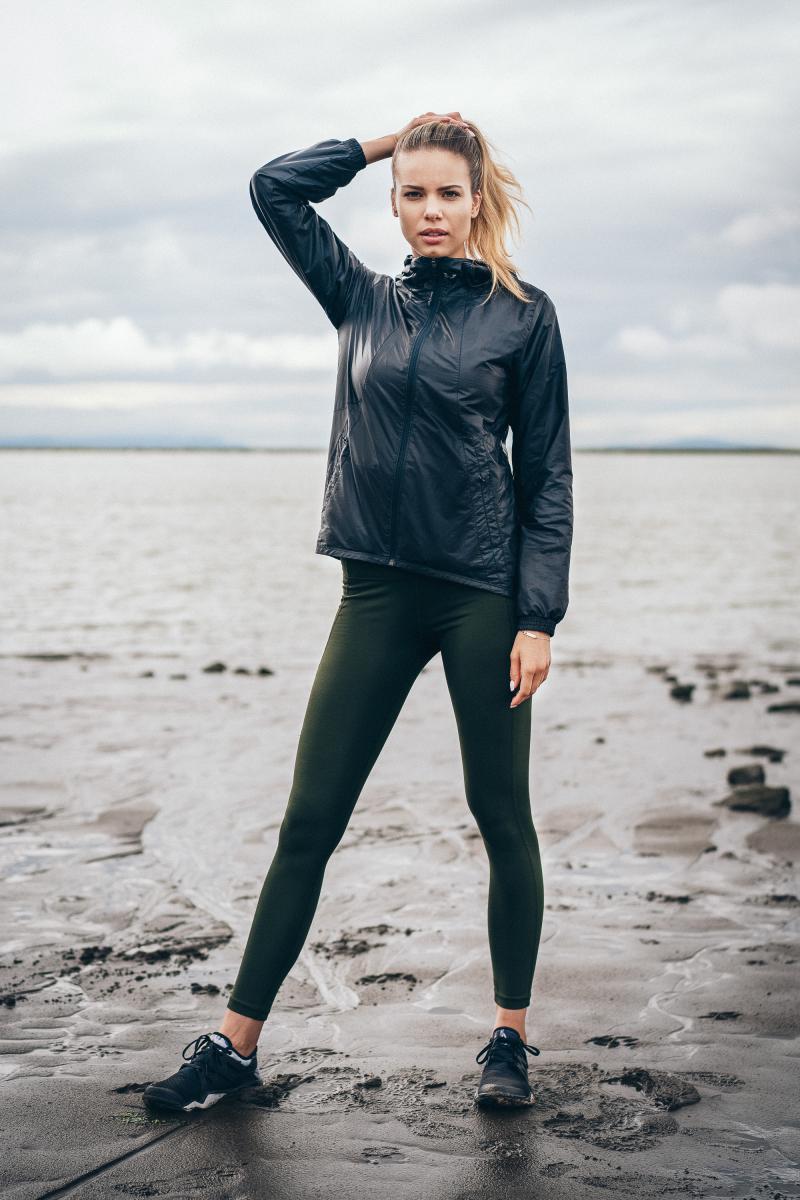 Stephanie - Models - Lizbell Agency