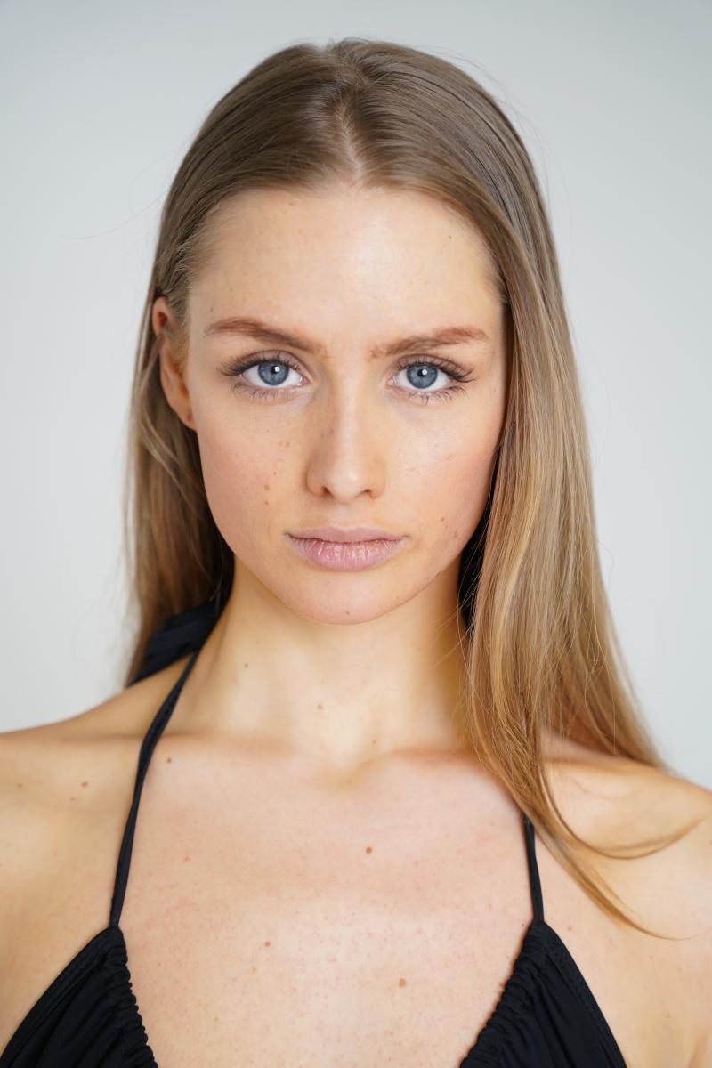 Deborah Ruzic - Models - Lizbell Agency