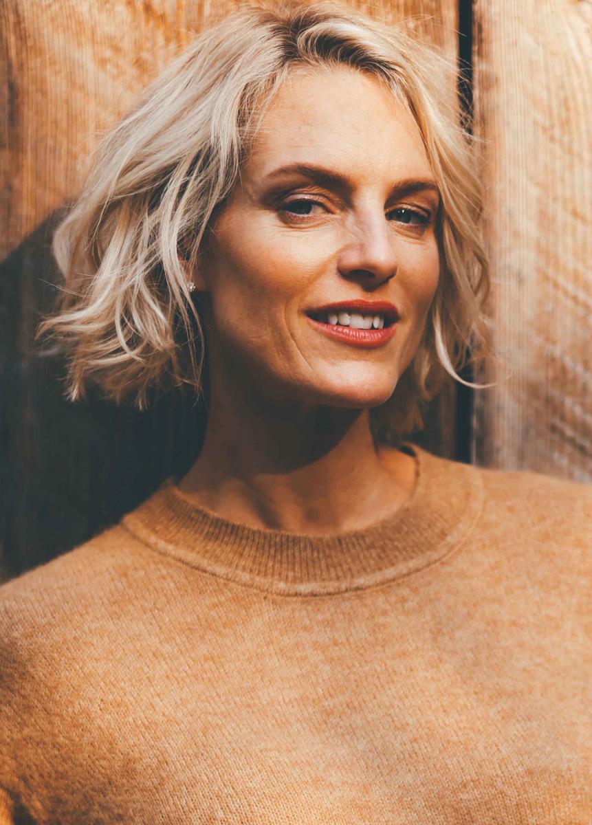 Kari Lakomski - Models - Lizbell Agency