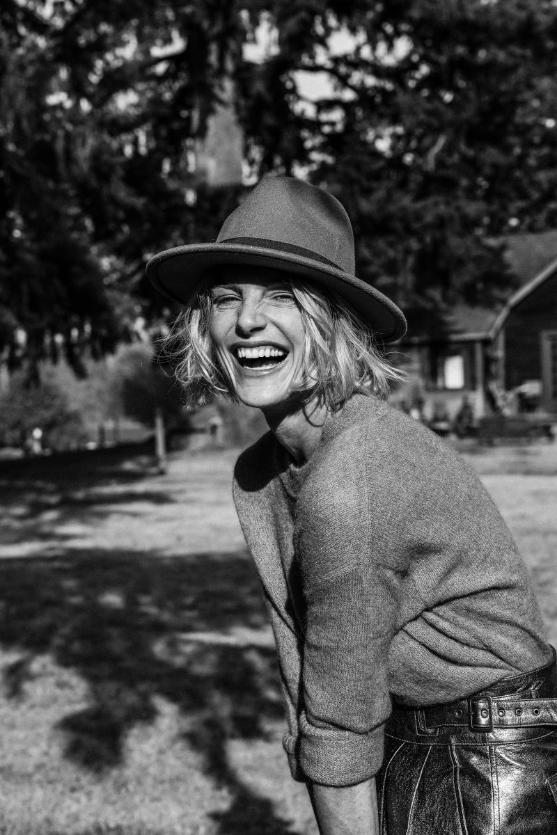 Kari Lakomski - Models - Lizbell Agency